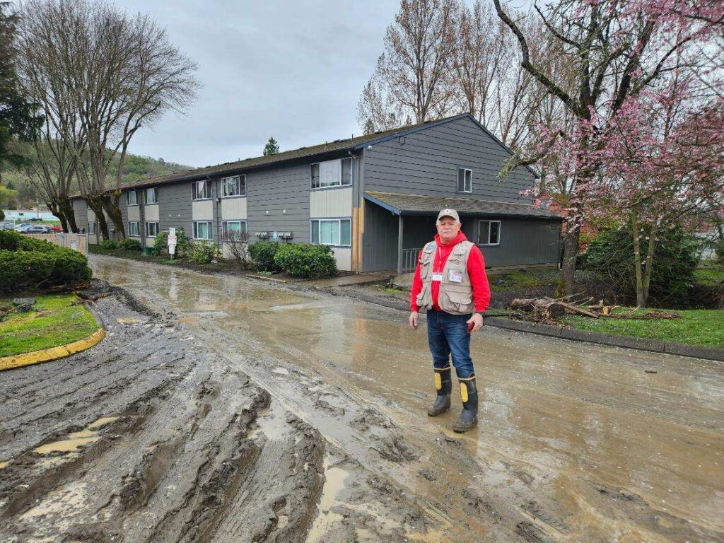 Floods and Mudslides Rip Through Southern Oregon as Spring Arrives